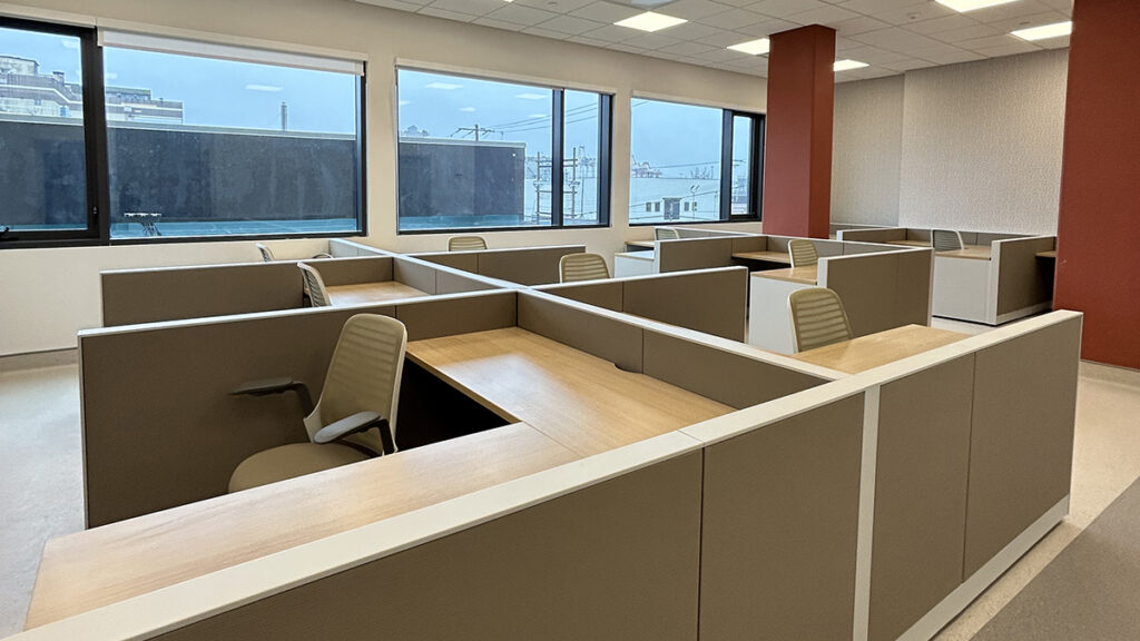 Ho'-kee-melh Kloshe Lum, Vancouver - M'akola Development Services