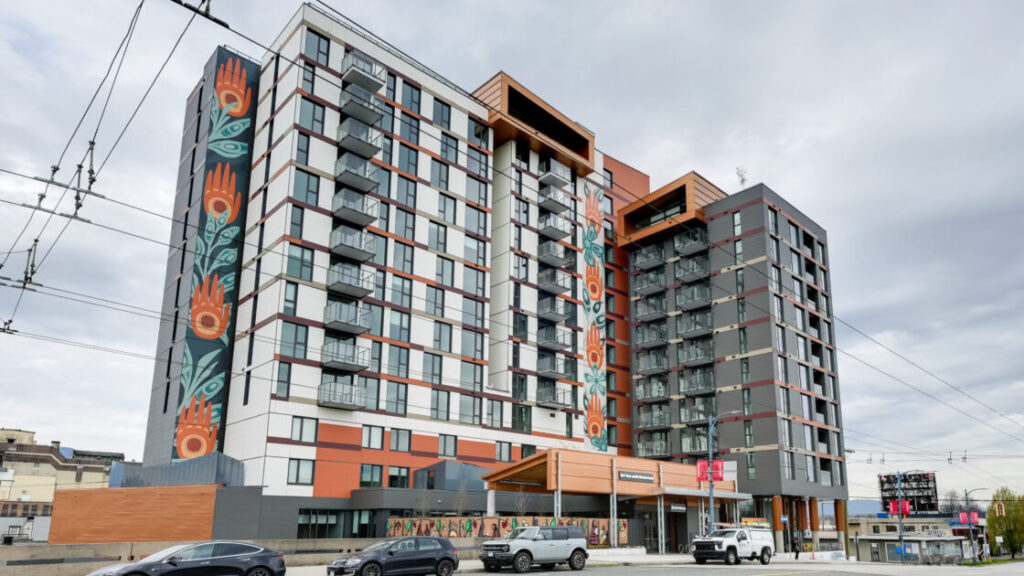 Ho'-kee-melh Kloshe Lum, Vancouver - M'akola Development Services
