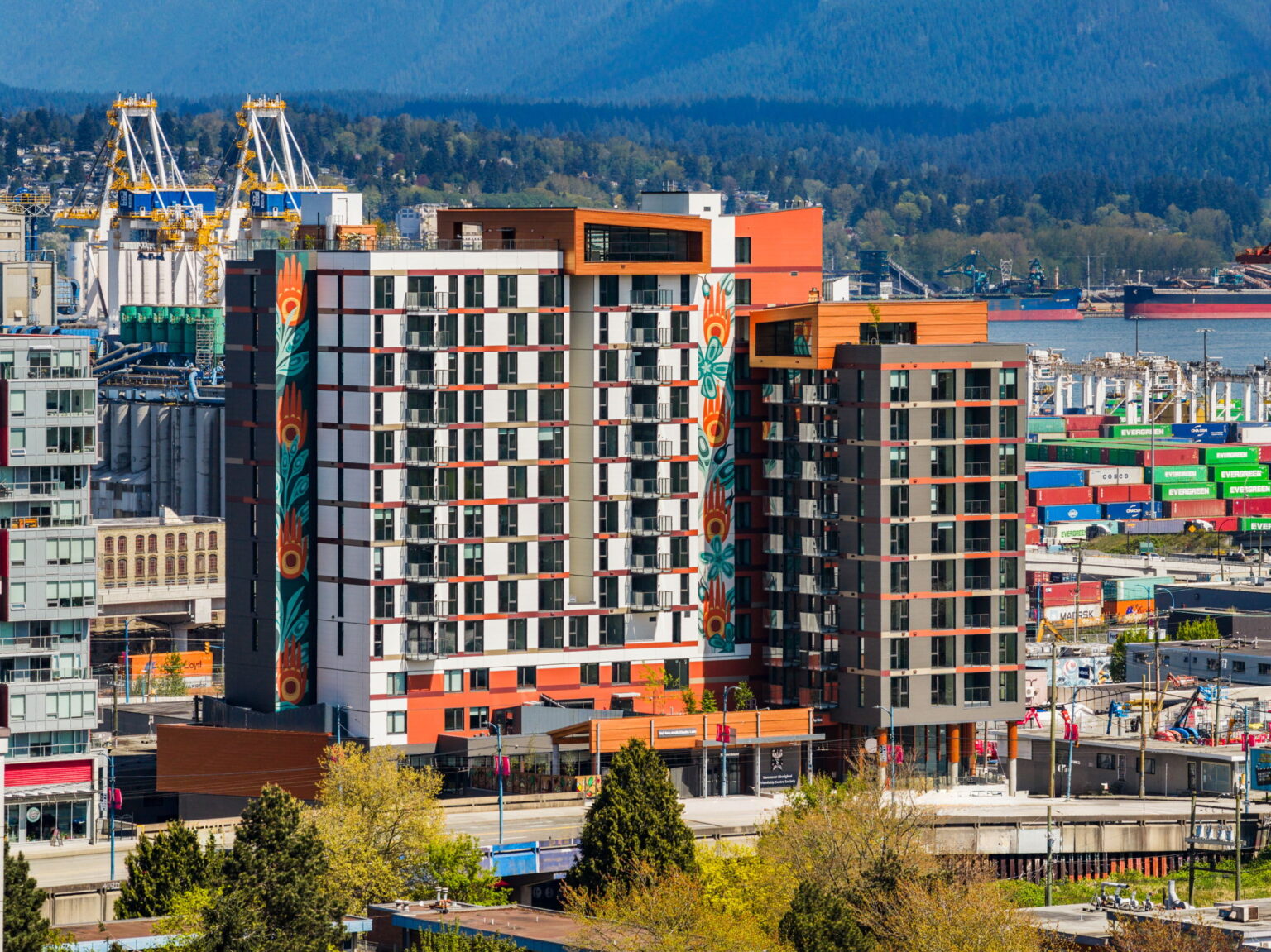 Ho'-kee-melh Kloshe Lum, Vancouver - M'akola Development Services